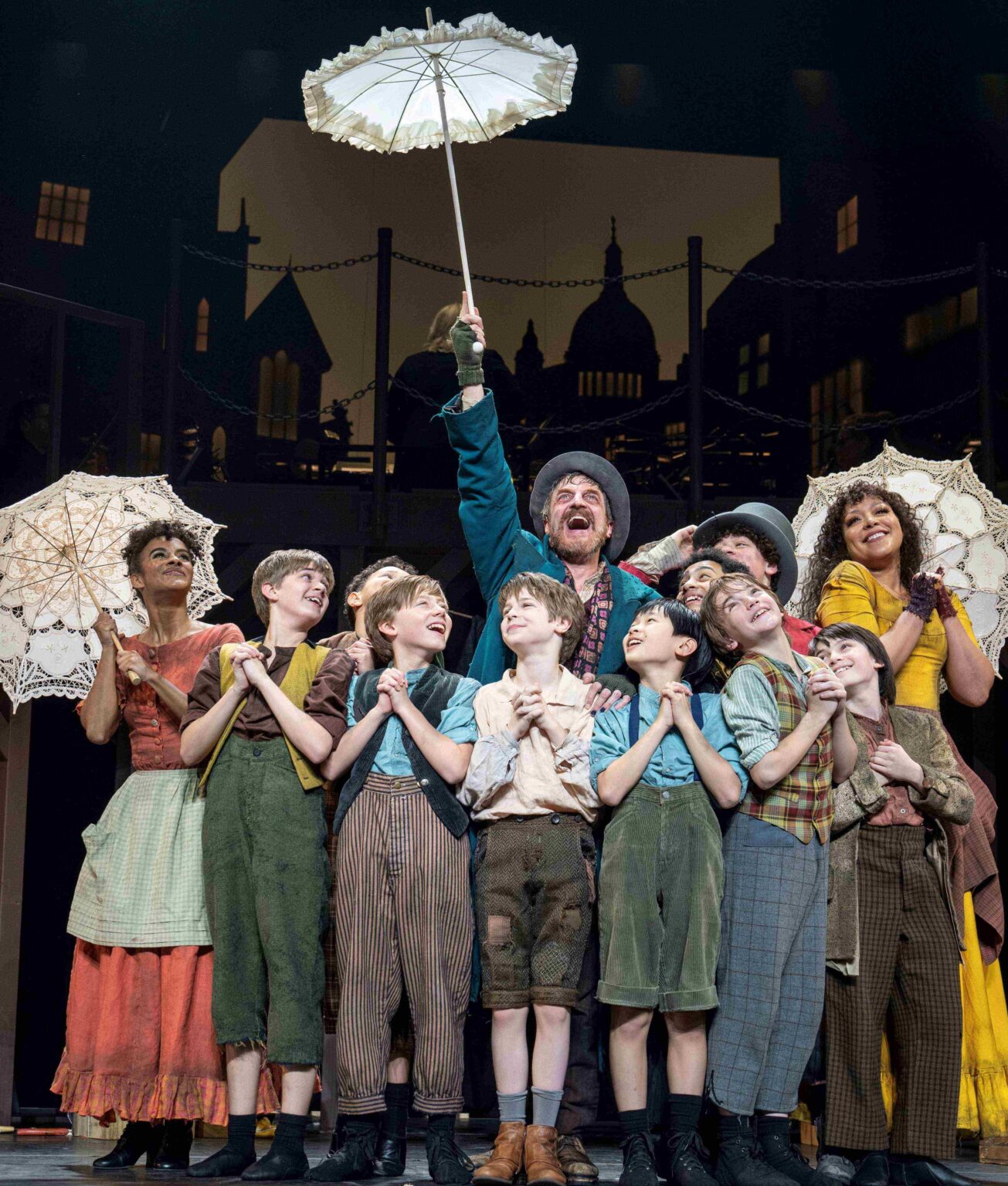 On the Town with Chip Deffaa: Reflections on “Oliver!”, Revival and ...